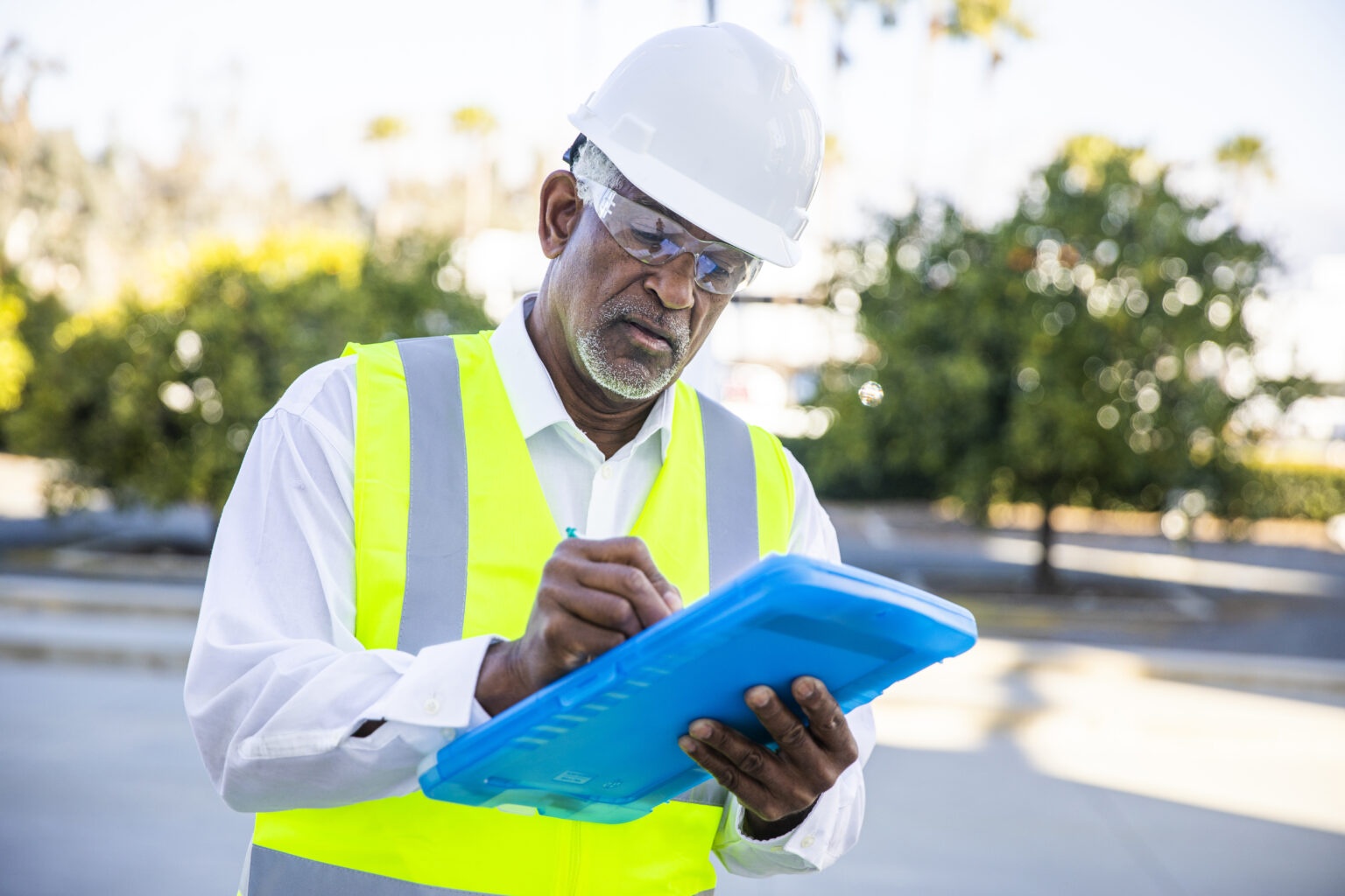 10 Workplace Safety Tips for a Secure Environment - Everbridge